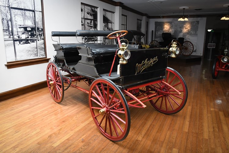 1908 McIntyre Model 251 – Auburn Cord Duesenberg Automobile Museum